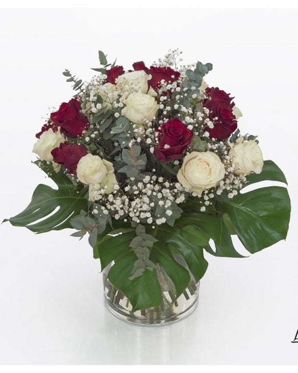 Blumenstrauß mit Hortensien und Santini